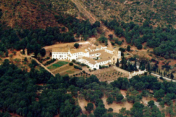 Un muerto y tres heridos en ataque en monasterio español