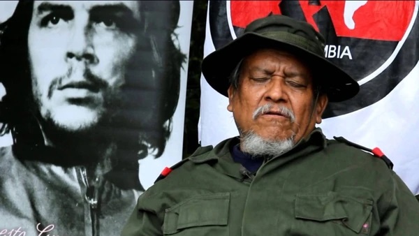 Interpol emite circular roja contra dos miembros de comando central de ELN