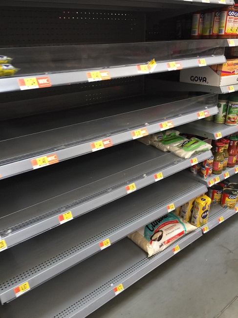 En fotos: anaqueles de Walmart en Estados Unidos están semivacíos por ...