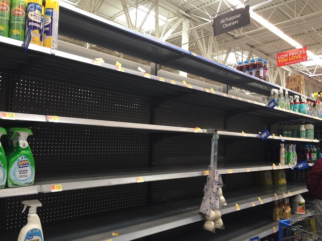 En fotos: anaqueles de Walmart en Estados Unidos están semivacíos por ...