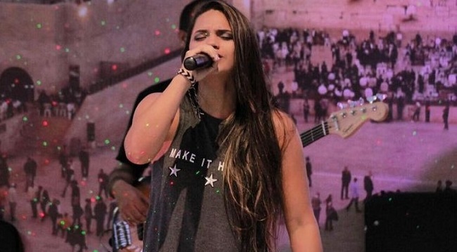 Camila Cabrera lanza su nuevo sencillo “Movimiento”