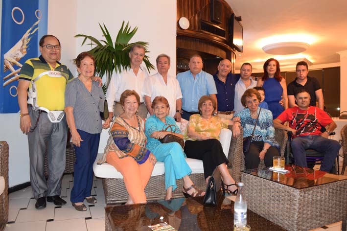 Integración de la familia Escobar
