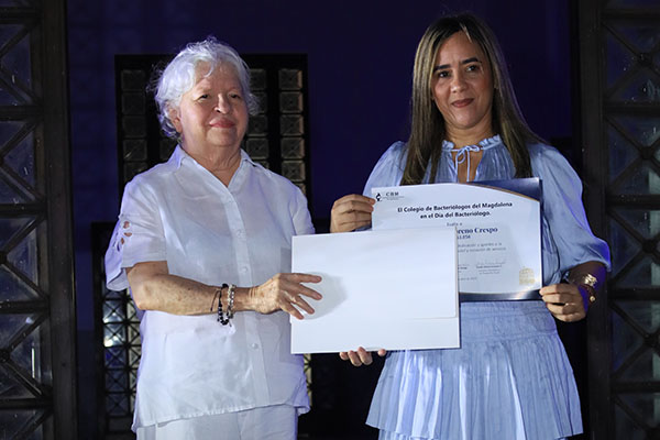 Bacteriólogos exaltan a personalidades ilustres de Santa Marta